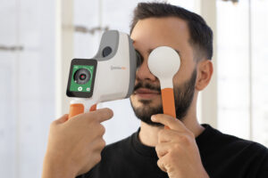 Handheld autorefractor | QuickSee Free Pro Handheld Autorefractor, from ...