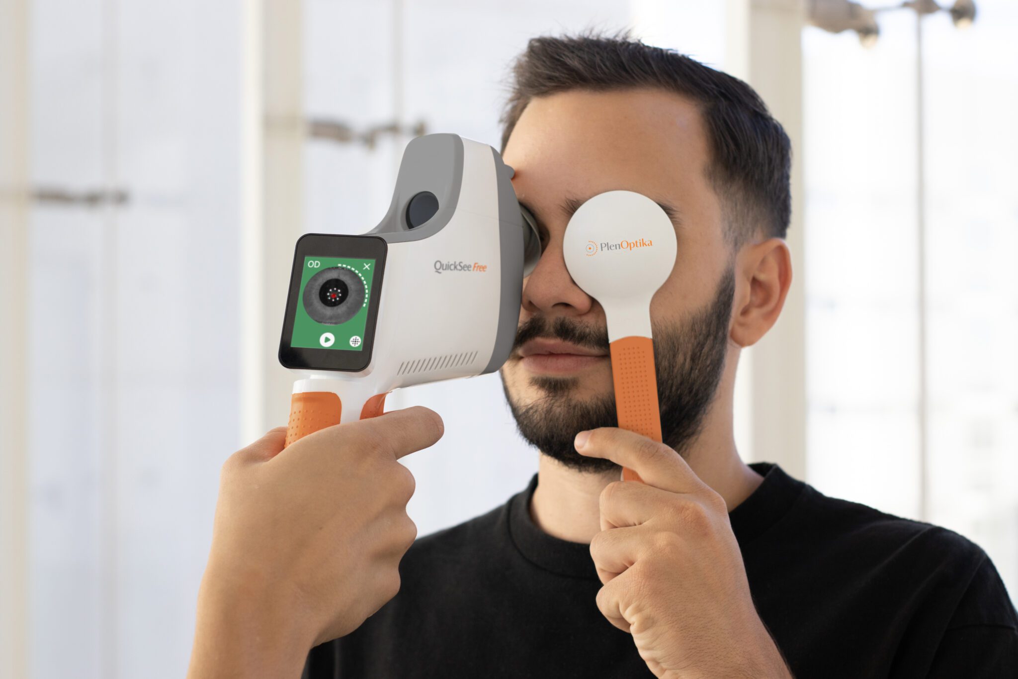 Handheld autorefractor | QuickSee Free Pro Handheld Autorefractor, from ...